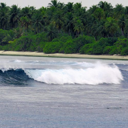 Lohis Break - Maldives Waves | Surfatoll