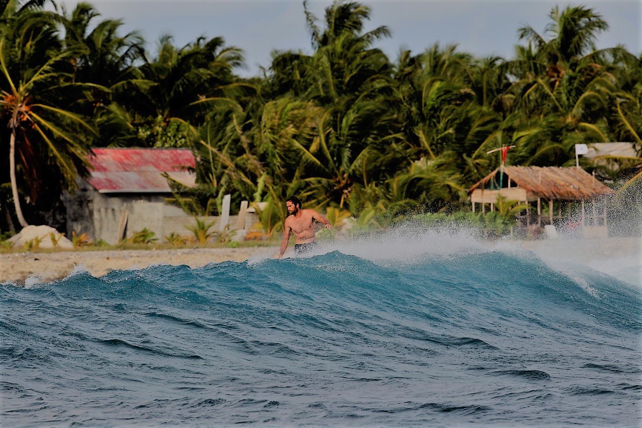 Tigerstripes_surf maldives - Surfatoll